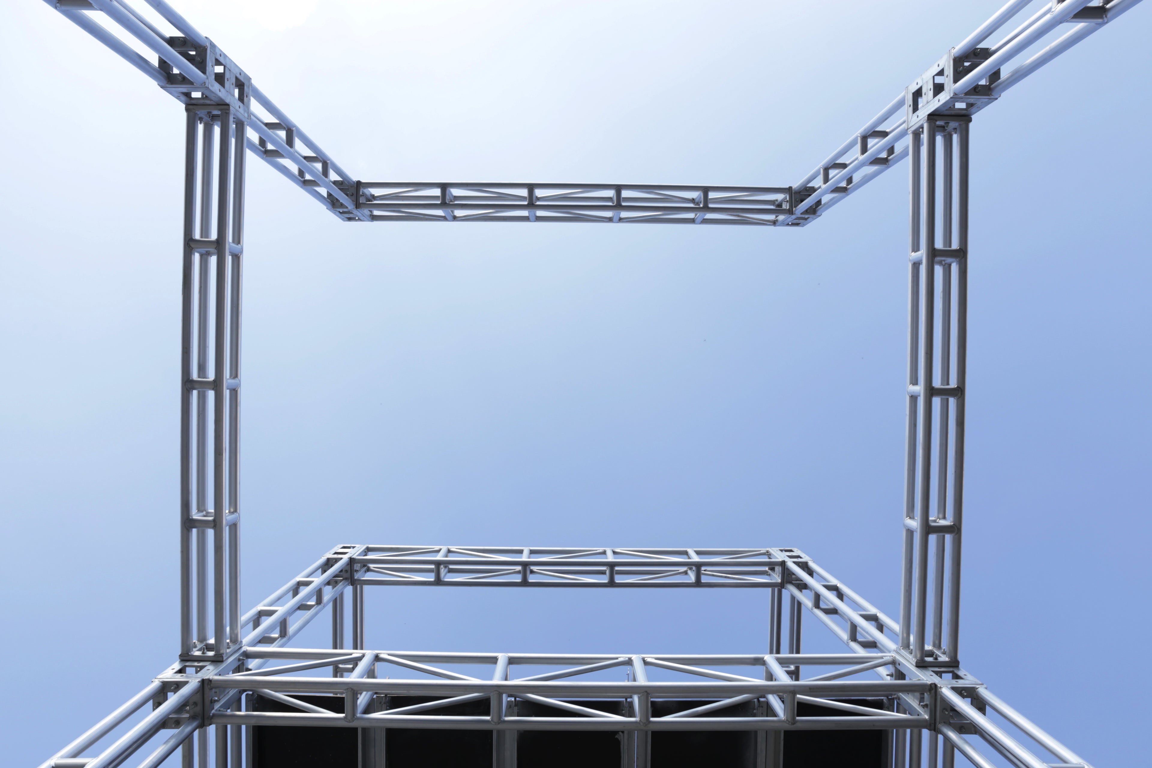 I.A.E. HIRE - Scaffold Towers - Podiums - Step Towers - Staging & More ...